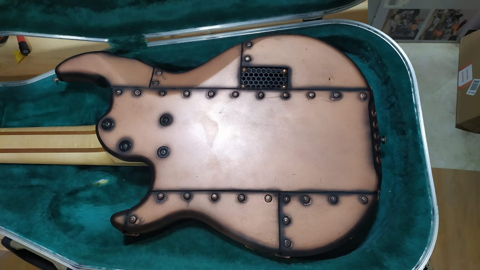 Martper Guitars Boutique Bass Steampunk Laser - Custom Guitar Builder ...